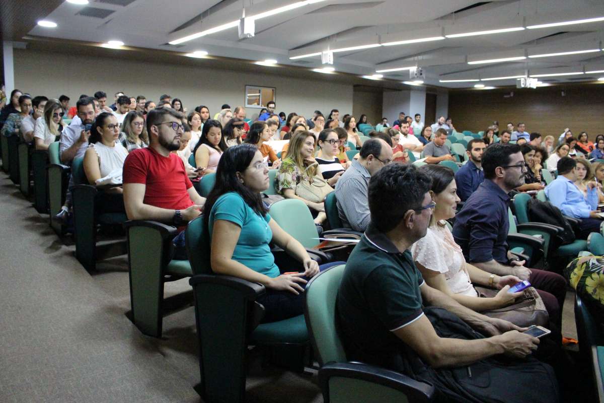 ESP/CE inicia atividades do Curso em Atenção Primária à Saúde - Escola ...